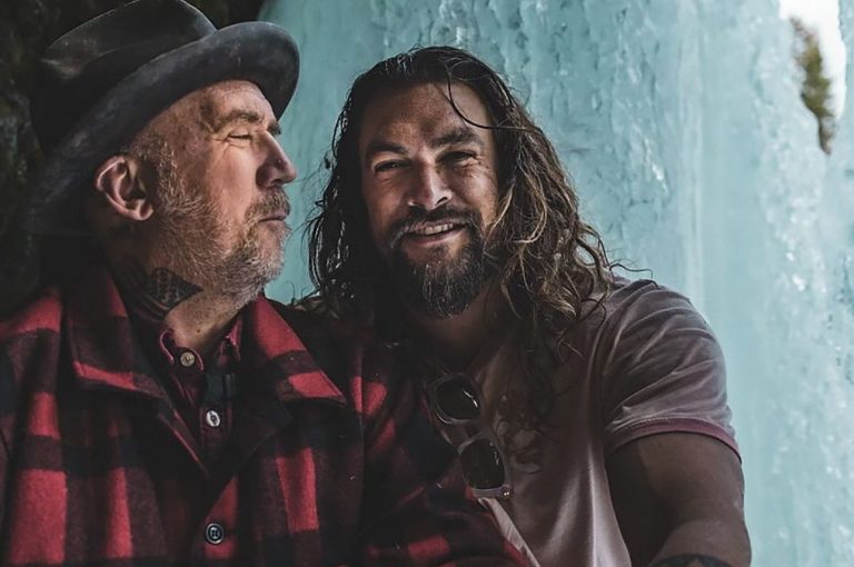 Jason Momoa lanza su vodka sostenible - Living Trendy